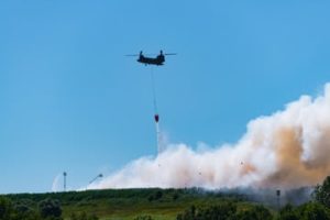 19 Year Old Female Chinook Pilot Fights Fires from the Air • The Havok ...