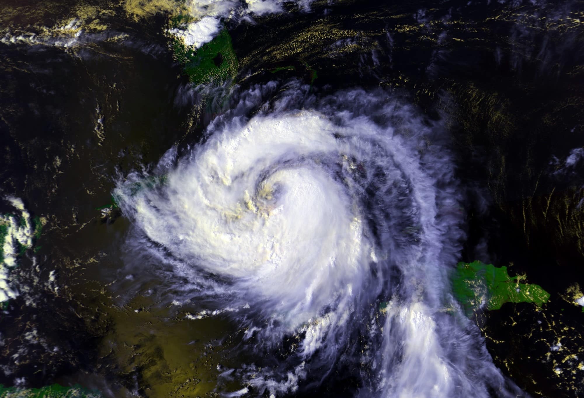 Storm Surge: Special Operations Support to the Hurricane Georges ...